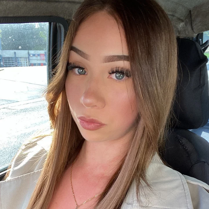 Garde d’enfant à domicile à cherbourg-octeville, annonce déposée par Louna