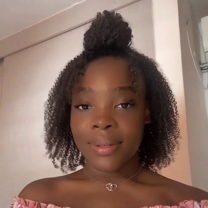 Nadine, jeune fille au pair à Cayenne est sur Nounou-Top