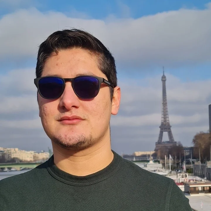 Nicolás, nounou à Vitry-sur-seine 94400 est sur Nounou-Top