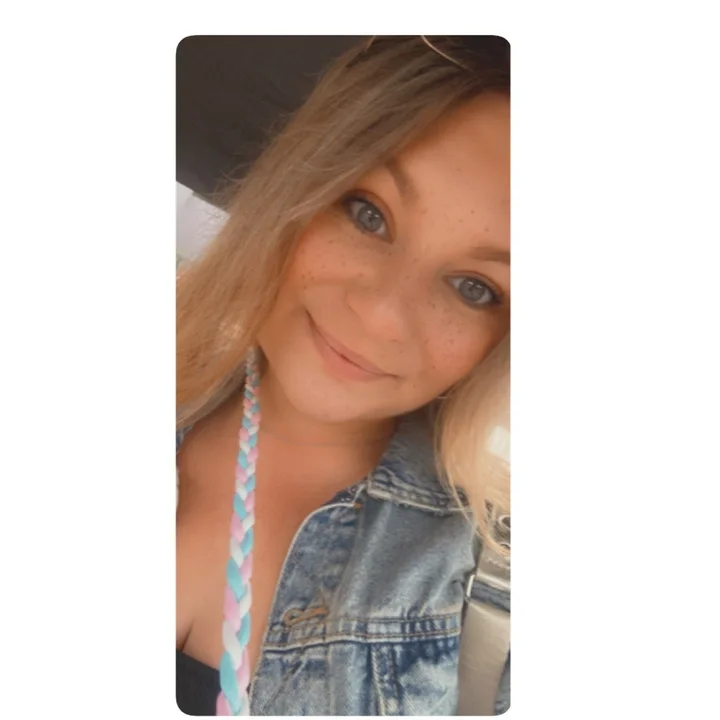 Propose une garde d’enfant à tully, Audrey