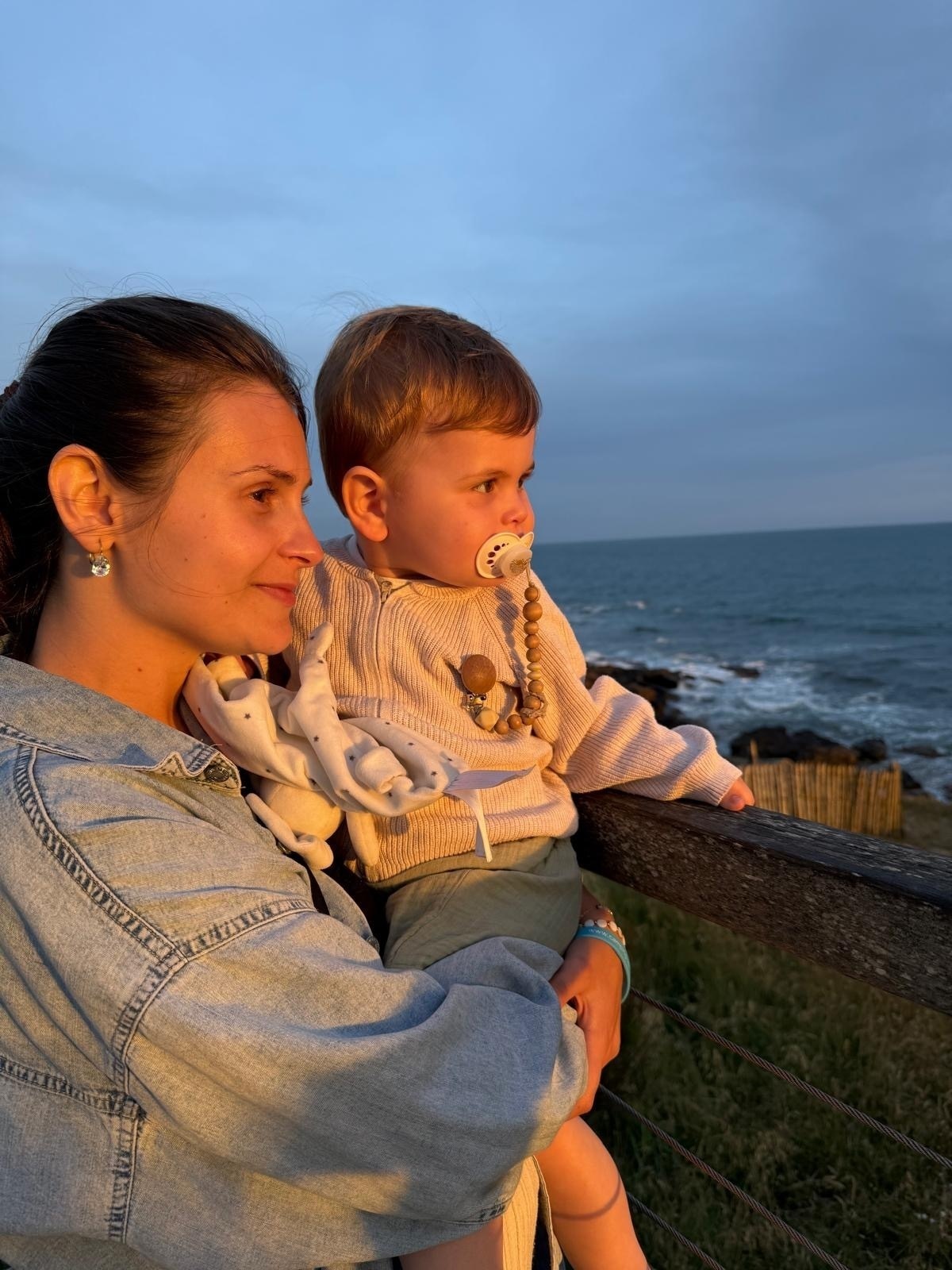 Nounou-top : Estelle, propose un baby sitting à Angers
