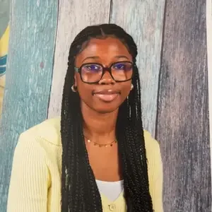 Annonce Aide-au-top aide domicile à Cholet Mouneïssa