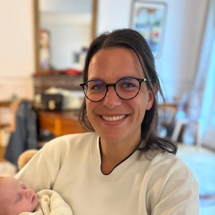 Nounou-top : Camille, cherche une garde d’enfant à Hargeville 78790