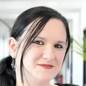 Cherche une babysitter à moult 14370, annonce déposée par Rebecca