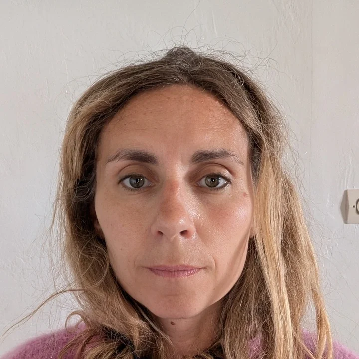 Propose un babysitting à roullet-saint-estèphe, annonce déposée par Marie